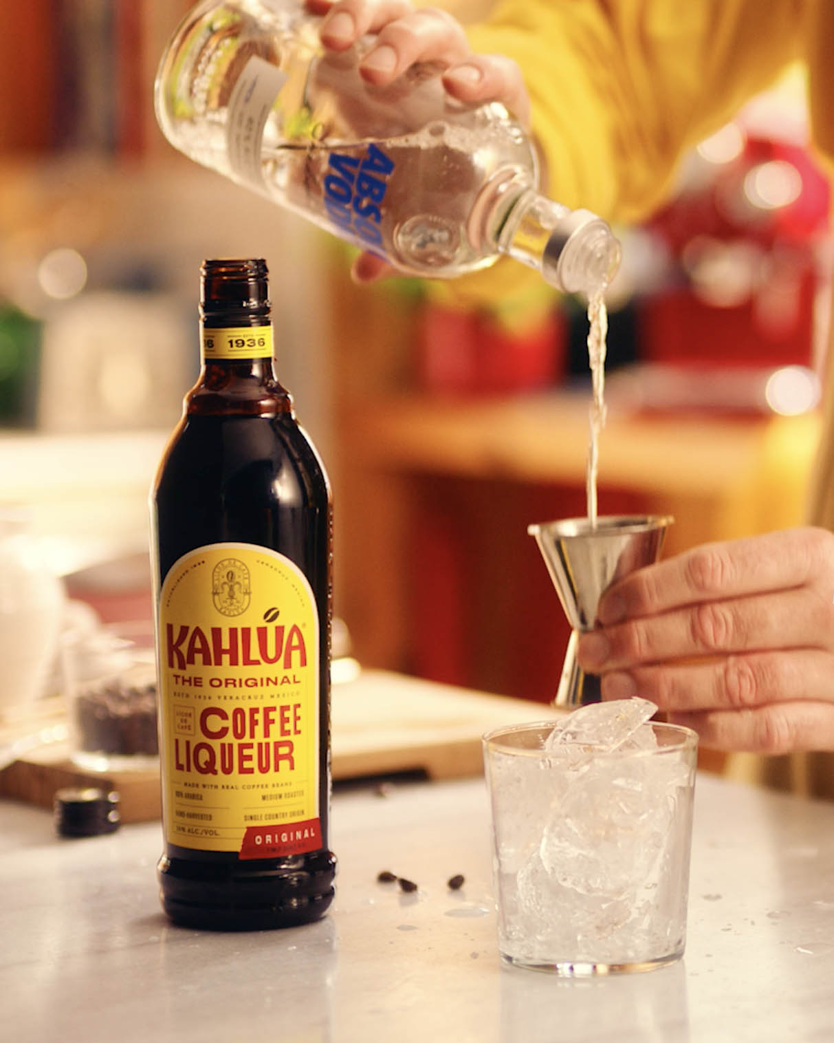 Flat White Russian Drink Recipe – Kahlúa